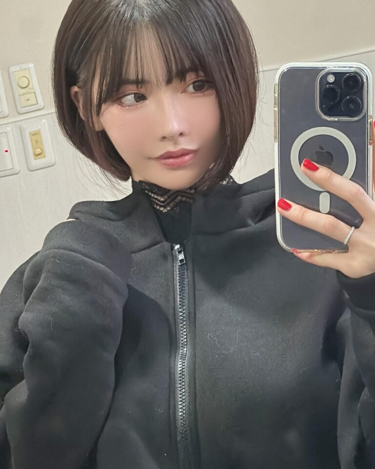 Eimi Fukada Bio, Age, Career, Net Worth, Height, Education,