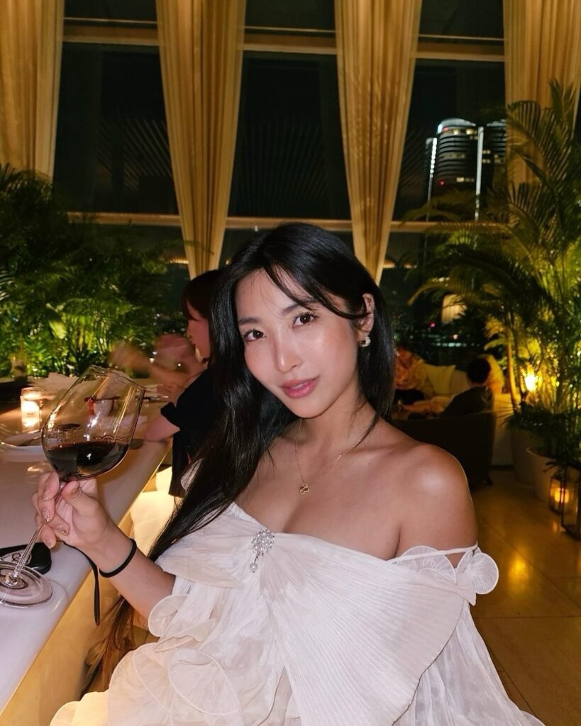 Who is Emiri Momota? Age, Career, Net Worth, Boyfriend, Weight,