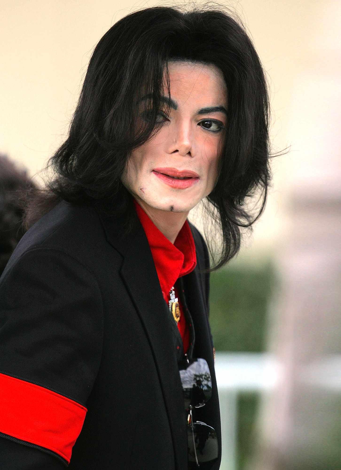 How Tall Was Michael Jackson? And Other Fascinating Facts