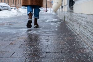 Sidewalk Salt: Safe and Effective Ice Melt for Winter Walkways - FAME RIZE